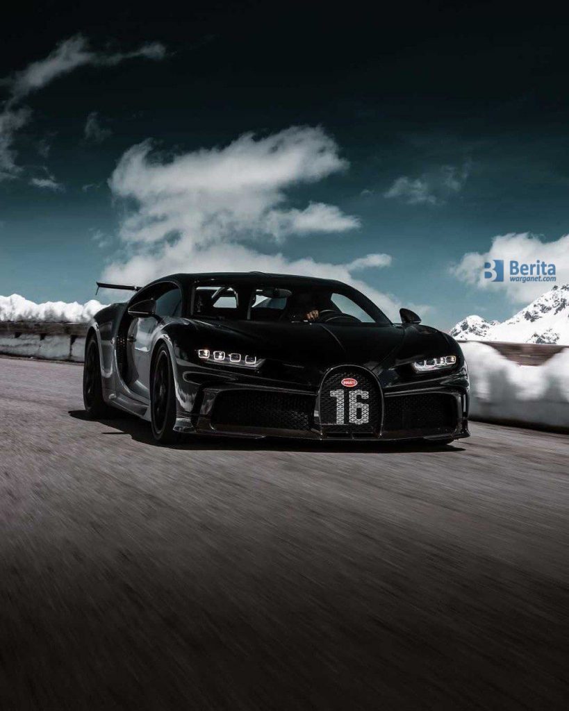 Bugatti Rakit Chiron Ke-300, Bugatti Chiron Pur Sport Hitam yang Super ...
